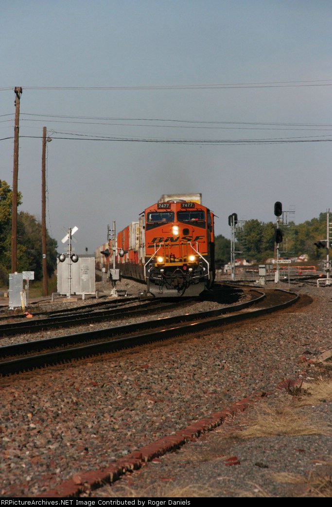 BNSF 7477